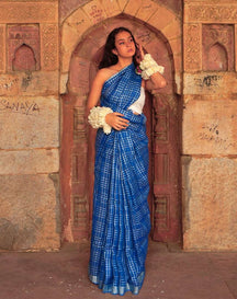 Elegant Blue Linen Saree for Traditional and Contemporary Style - Buy Now!